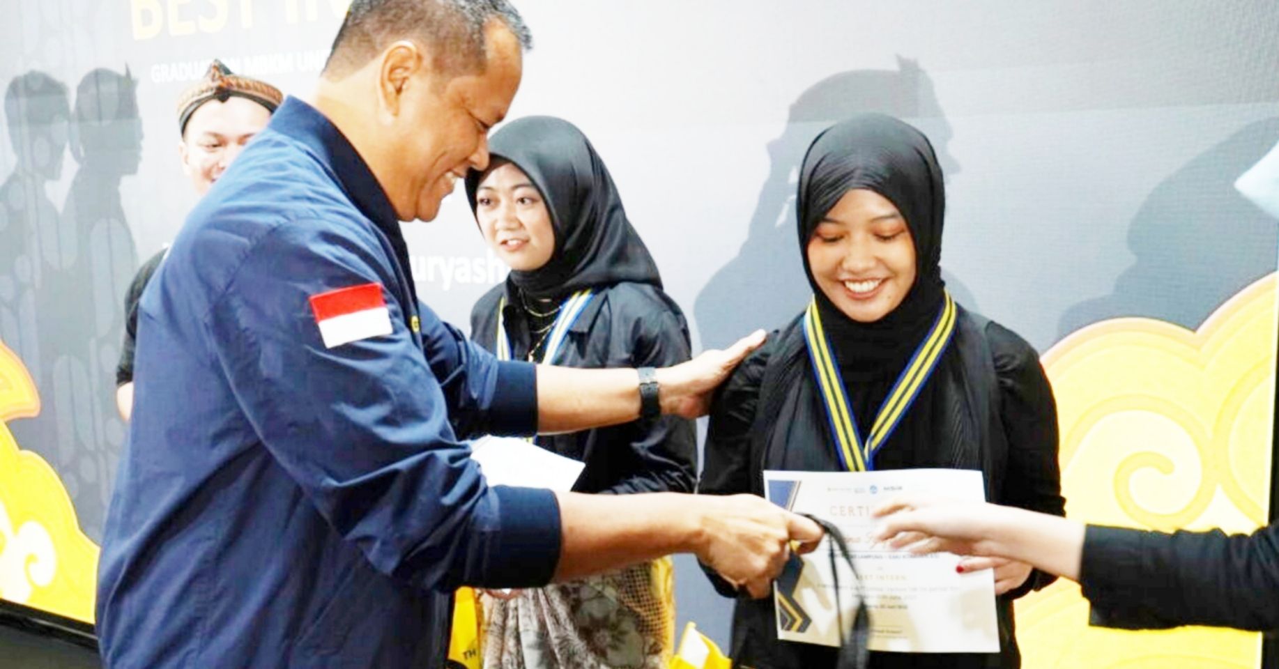 Mahasiswa Unila Raih Best Intern Pt Ut Program Msib Smartnews Id